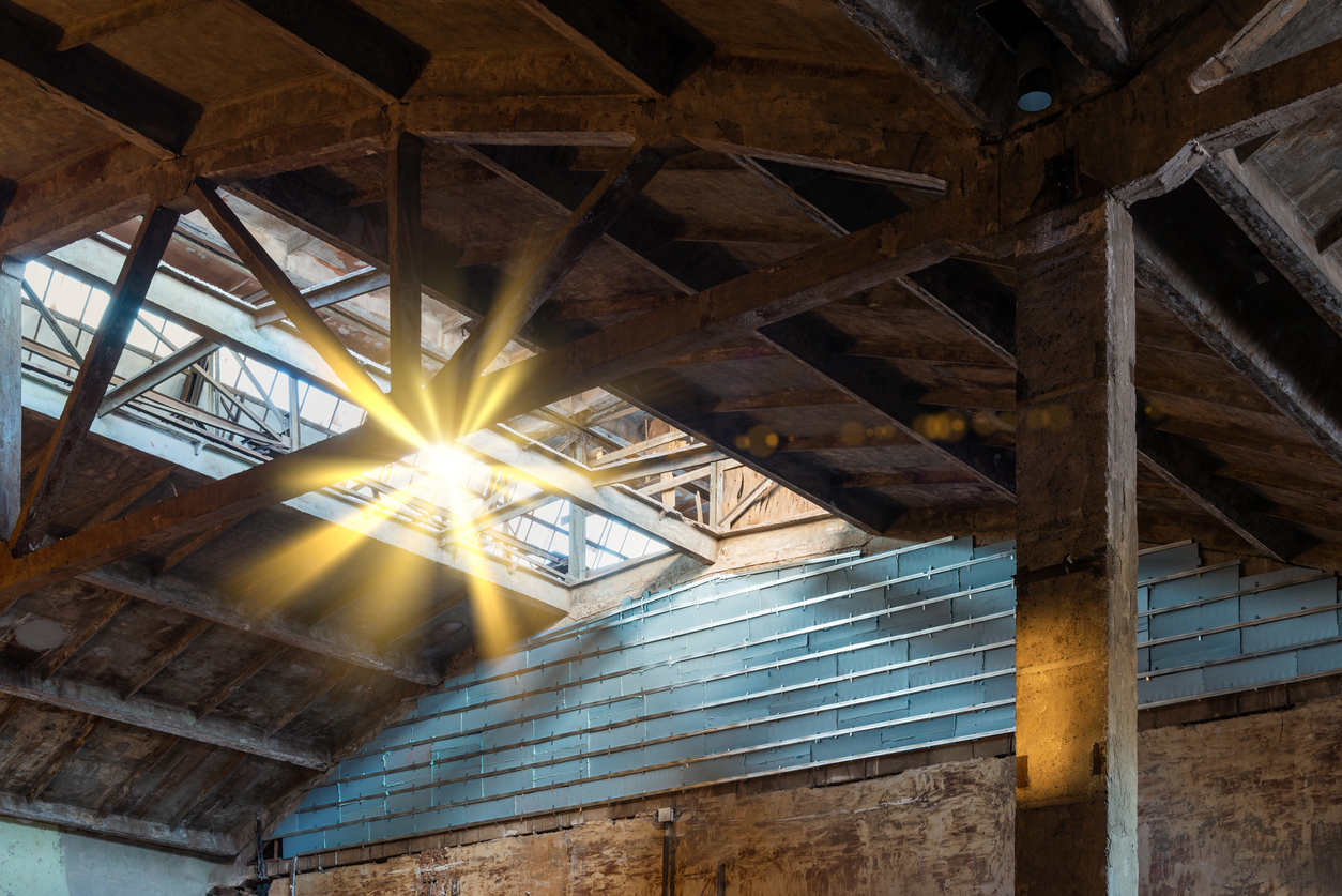 Heat Damage to Commercial Roofs | Saunders Seismic